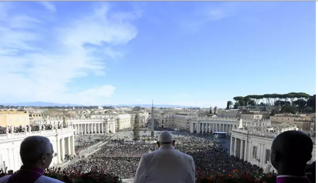 El Papa nombra por primera vez a una mujer como prefecta del Vaticano ...